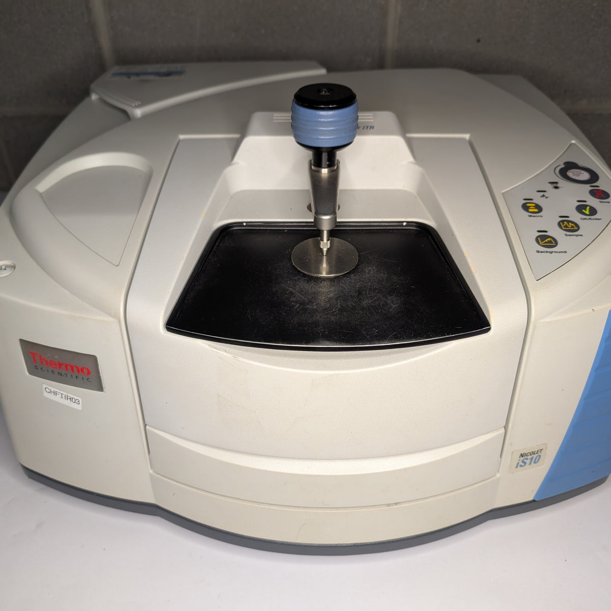 Thermo Scientific - Infrared FTIR Spectrometer - Nicolet iS10 W/Smart ...
